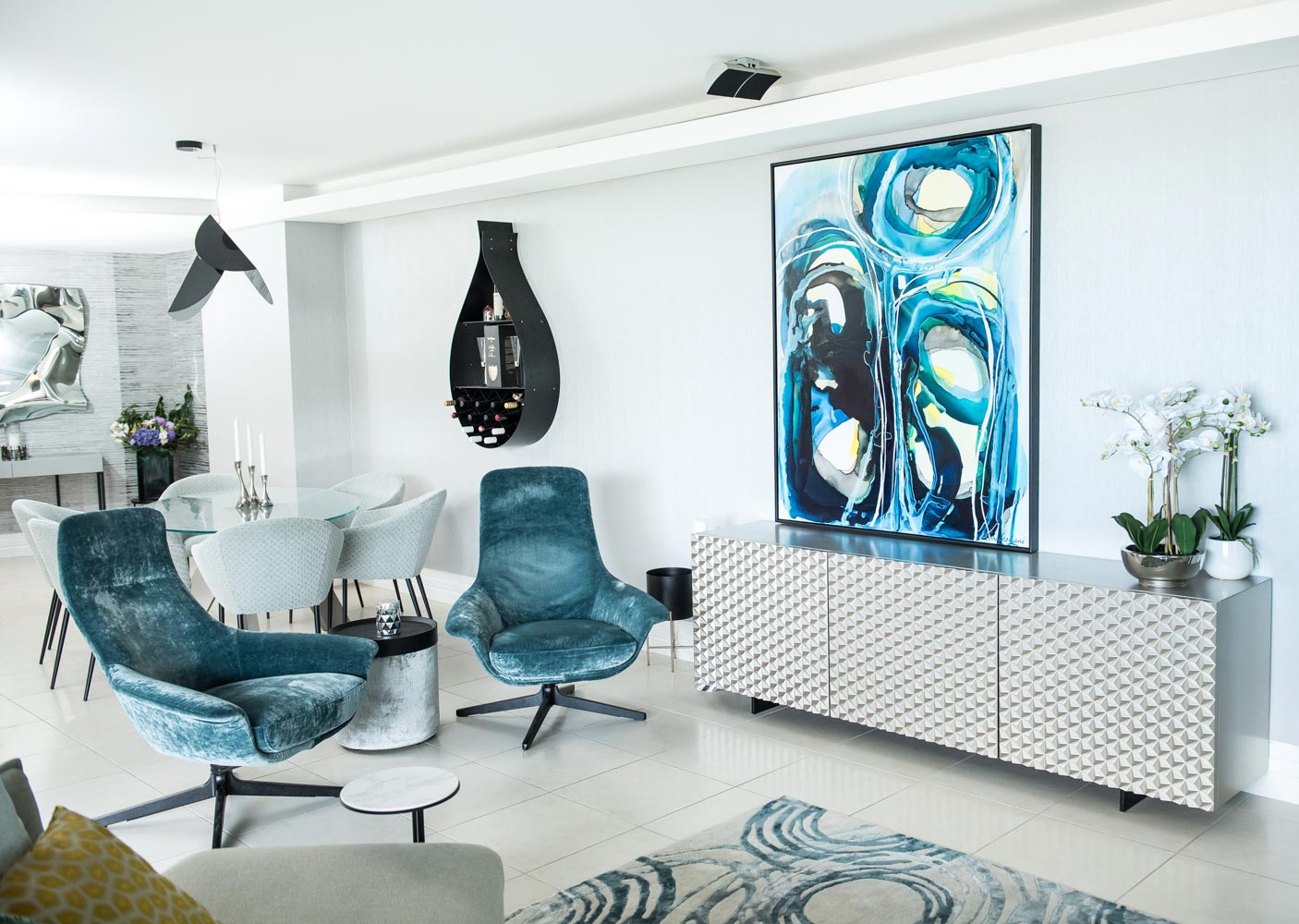 Manly Beachside Apartment - Let's See Design